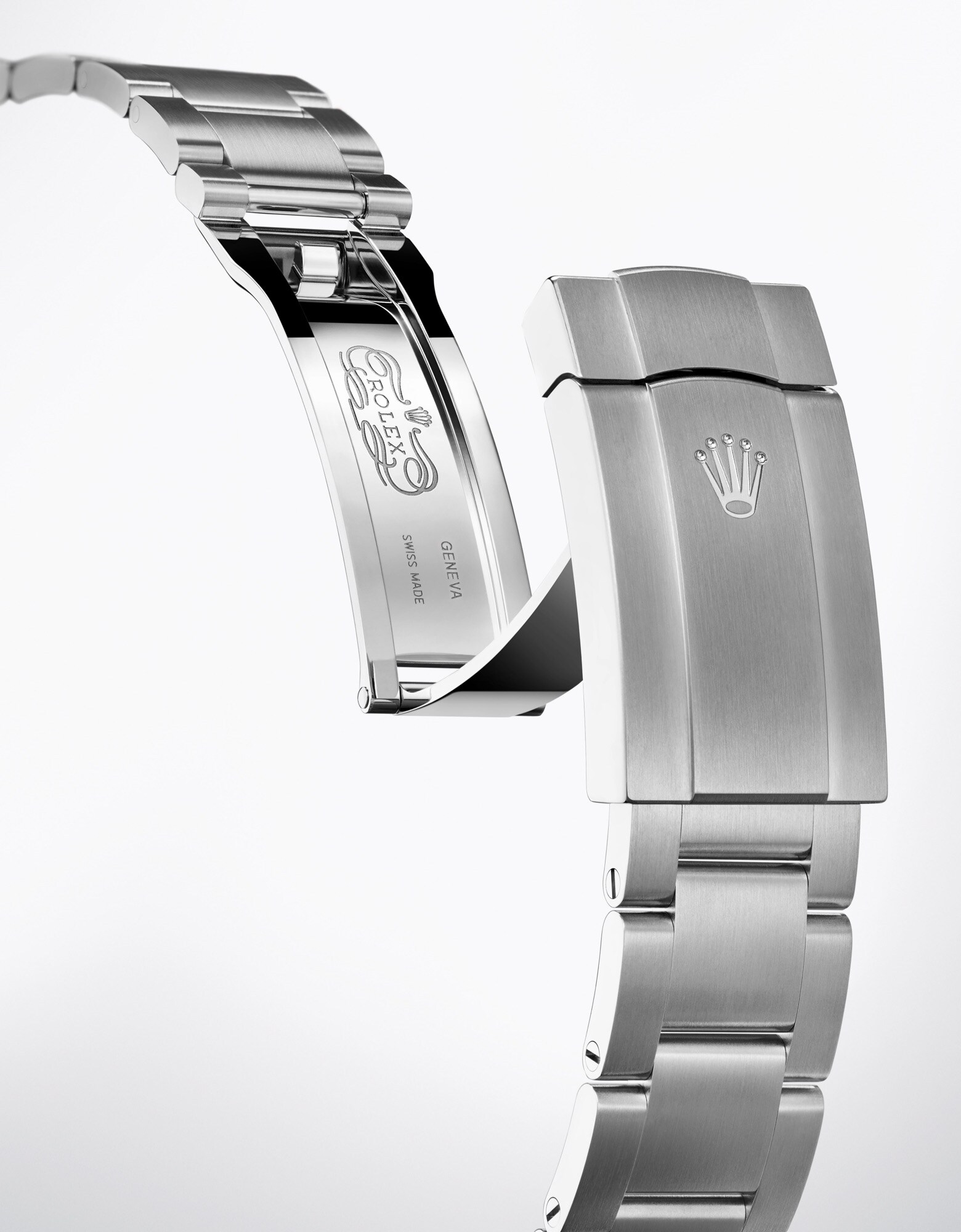 Oyster Perpetual - Timeless form and function | Rolex®