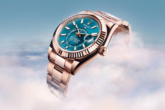 Rolex Sky-Dweller - High-flying | Rolex®