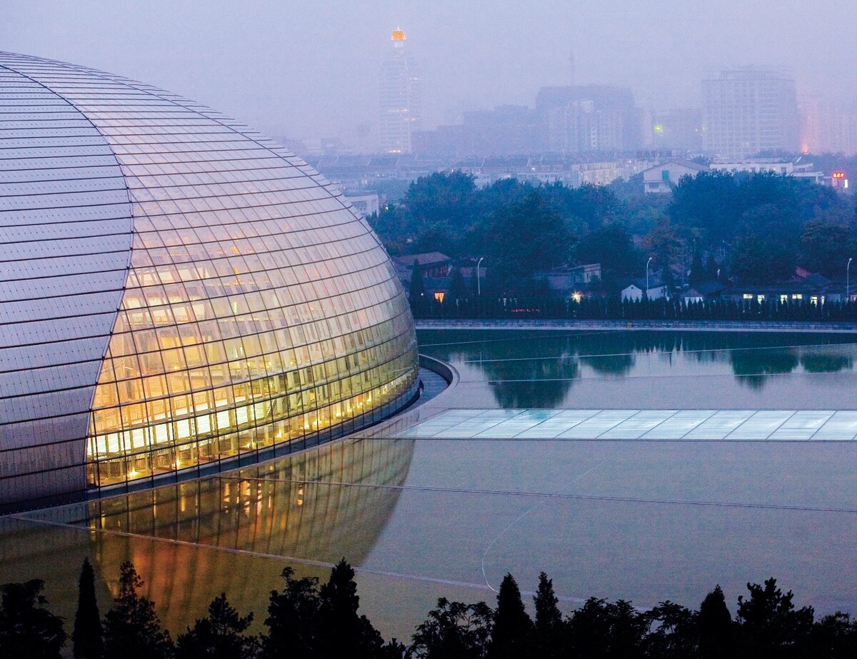 Rolex and music - Opera's finest temples | Rolex®