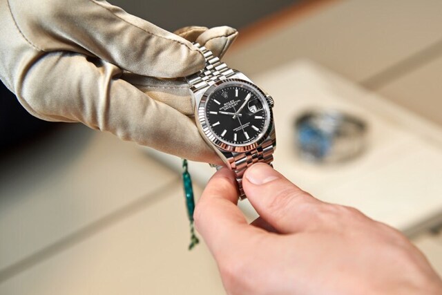 Watch care and service - Caring for your Rolex