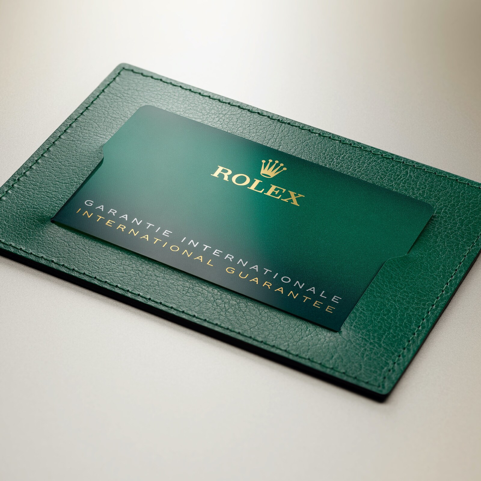 Buying a Rolex - The Rolex Guarantee | Rolex®